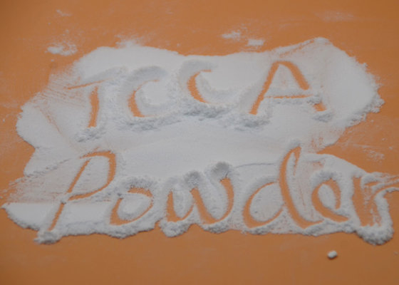 Polvo ácido Trichloroisocyanuric del cloro del floculante contento de la piscina