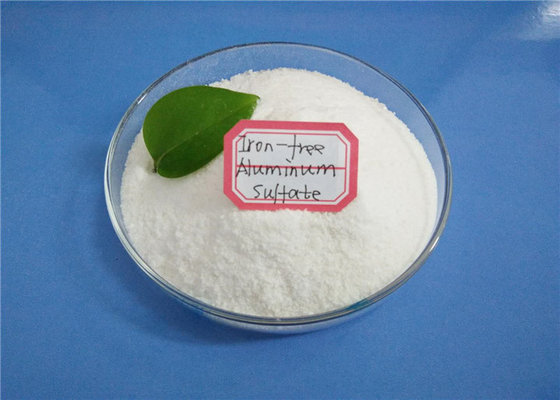 No. granular bajo 10043-01-3 de CAS del sulfato de aluminio libre del hierro o del grado del hierro