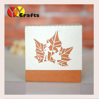 Maple leaf couple wedding gift boxes for cake or candy , 250g pearl paper