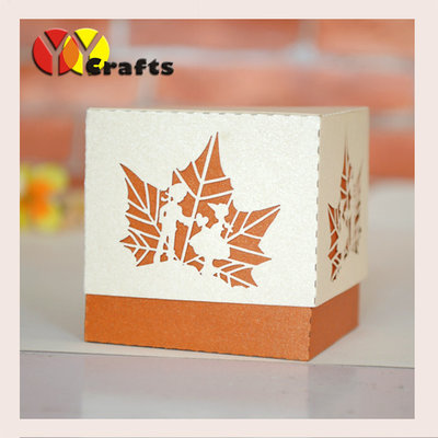 Maple leaf couple wedding gift boxes for cake or candy , 250g pearl paper