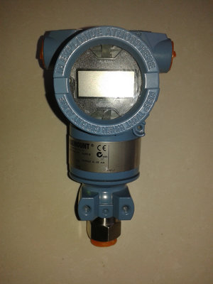 Rosemount 2051C Pressure Transmitters with Traditional FlangeRosemount 2051CFA Wireless Annubar Flowmeter