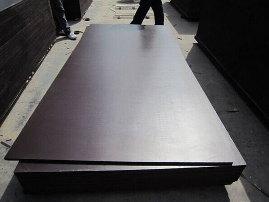 Factory Direct Sales Post Forming Brown/Black 18mm 4X8 Film Faced Plywood for Building Materials