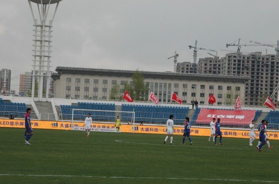 Prenda impermeable a todo color llevada estadio de fútbol de la exhibición de la INMERSIÓN P10 para al aire libre