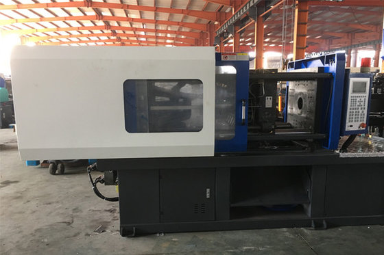 High Degree Automation Thermoplastic Injection Molding Machine Middle Size
