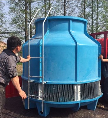 Durable Bottle Type Cooling Tower , 30T Round Cooling Tower With Ladder