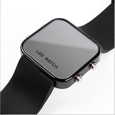 Plastic Case glass Screen LED Digital Wrist Watch With Time And Date Function
