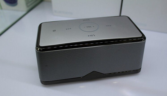 High HiFI Stereo bluetooth handsfree speaker With USB Port NFC , battery bluetooth speakers