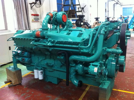 1000KW 1250KVA Cummins Diesel Generator Set Smooth Running Forced Water Cooling Cycle
