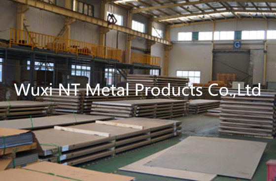 Piatto d'acciaio laminato a caldo del grado ASME/di ASTM 304 per rivestimento di metallurgia No.1
