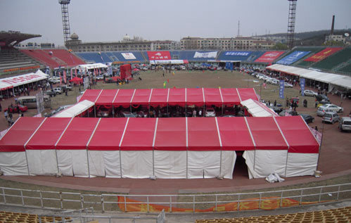 PVC 20m x 30m 투명한 PVC 벽을 가진 호화스러운 결혼식 천막 큰 옥외 천막