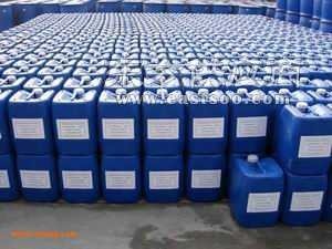 Neutral metal chemical cleaning agent  colourless and ivory - white