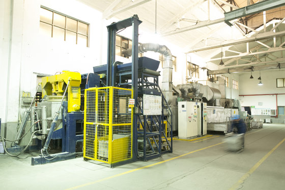 Powerful fully automatic dacromet coating machine  Maximum production is 2000 kg/h