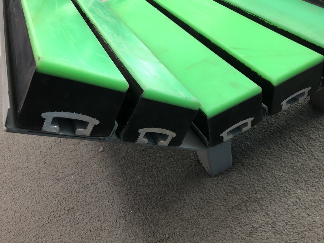 1300 mm length high wear resisting impact bar for belt conveyor system